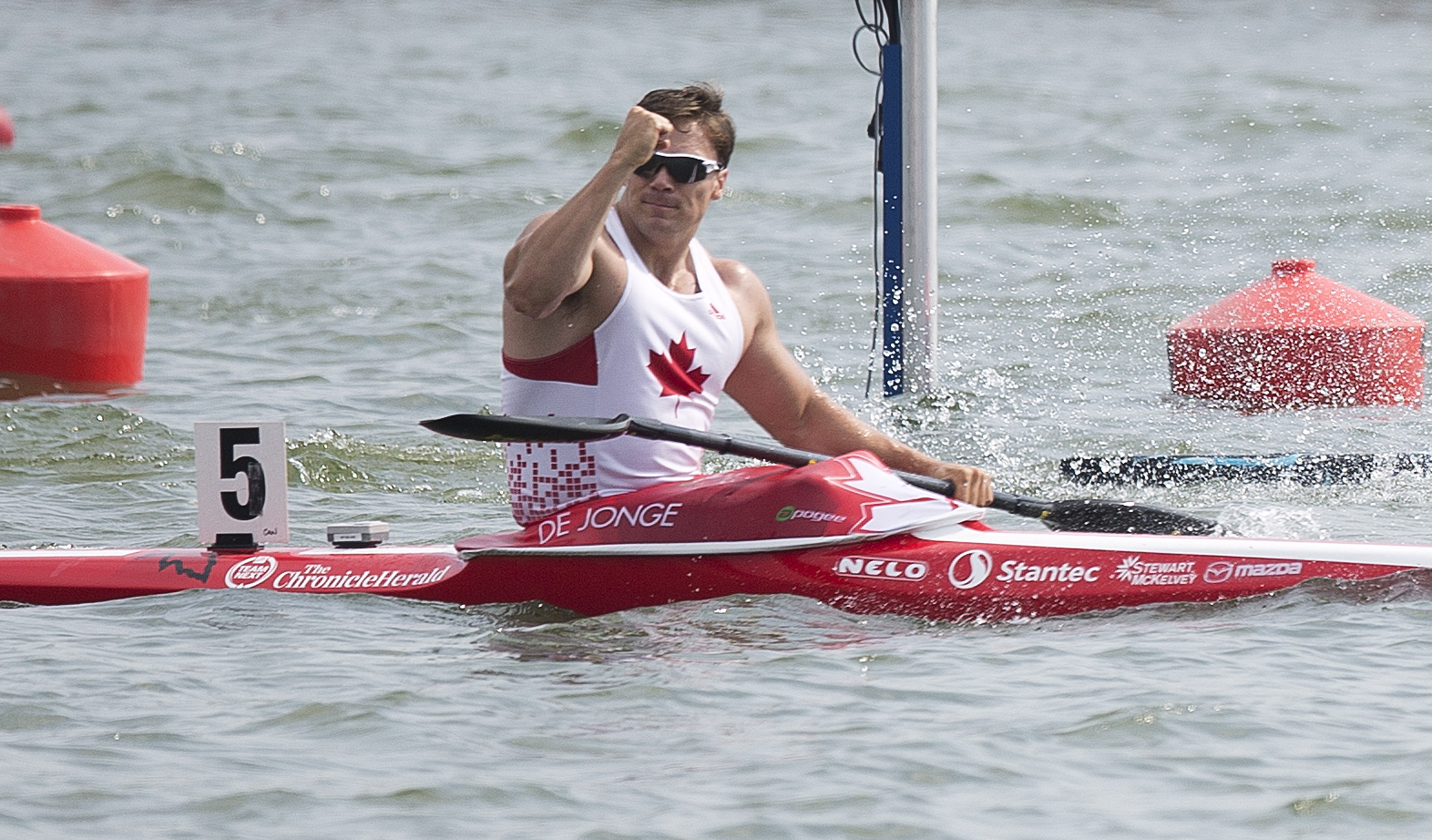 Mark de Jonge champion du monde au K1 200 m - Équipe Canada | Site ...