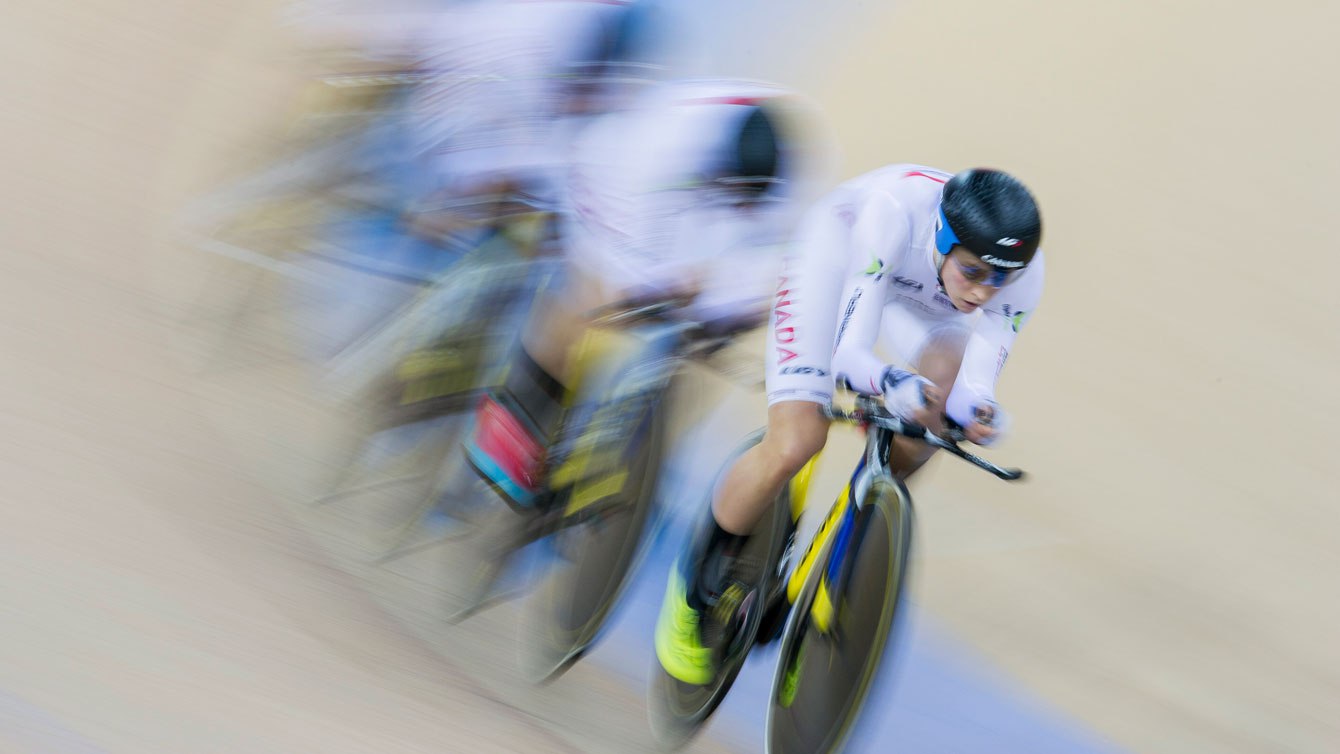 L'or en poursuite féminine par équipe et l'argent pour Hugo Barrette à ...