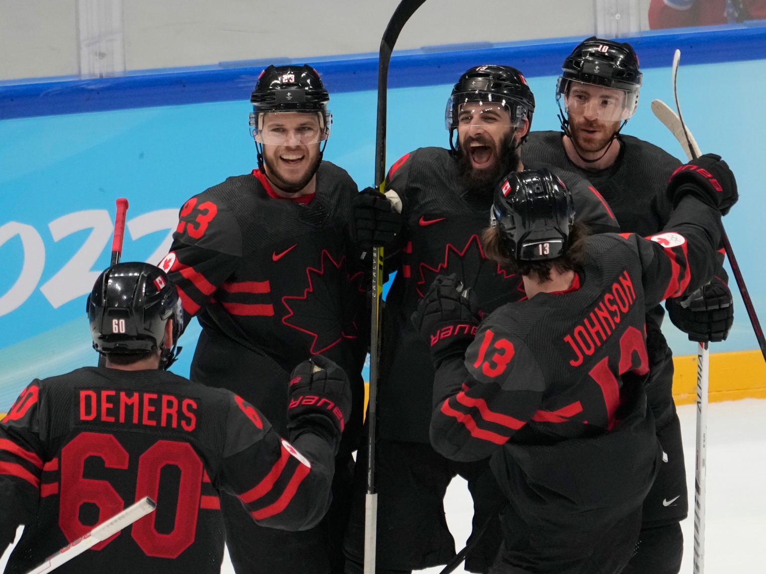 Hockey masculin : Équipe Canada en quarts de finale après une victoire ...