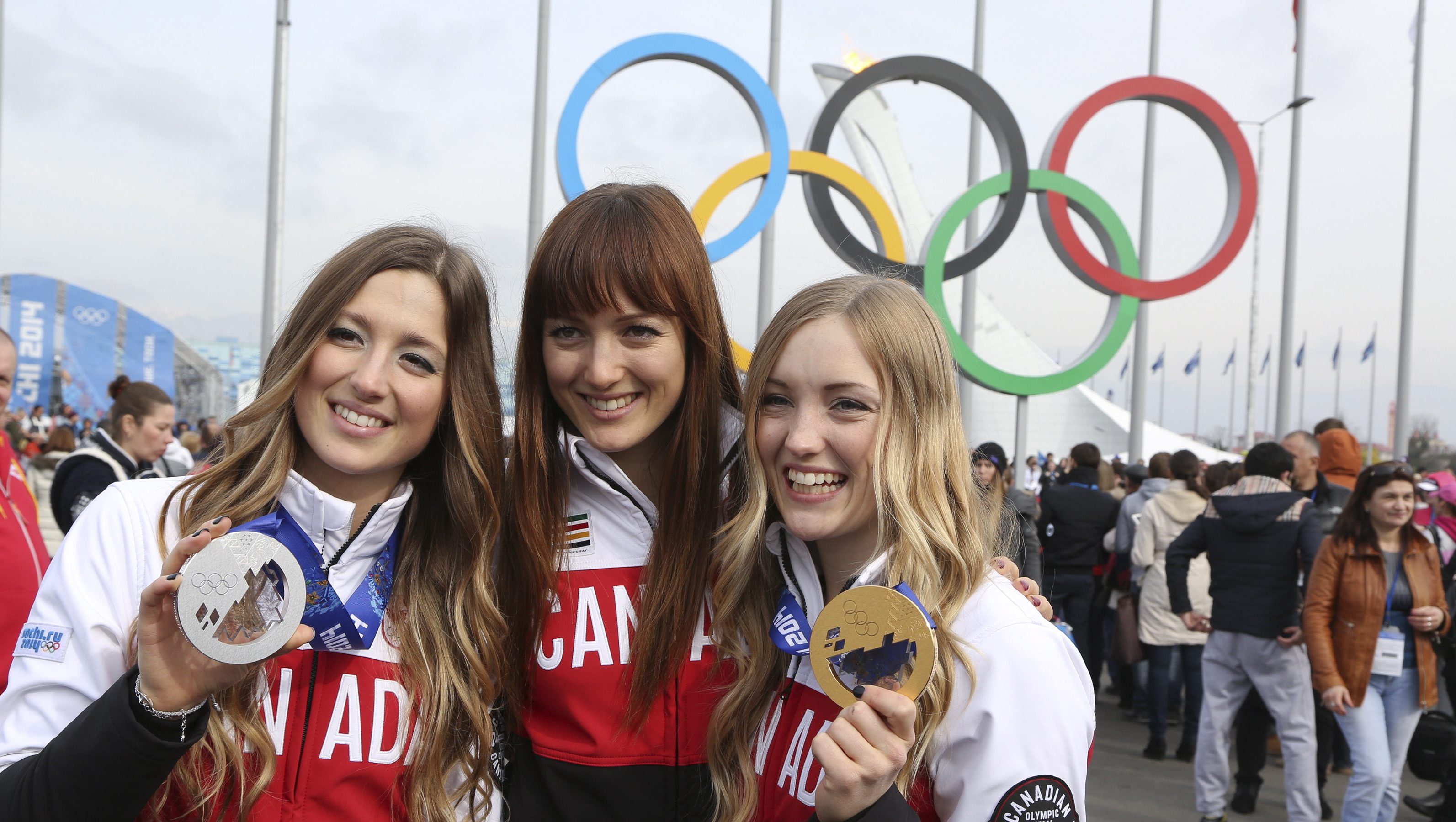 Une histoire d'amitié : les soeurs Dufour-Lapointe se soutiennent dans ...