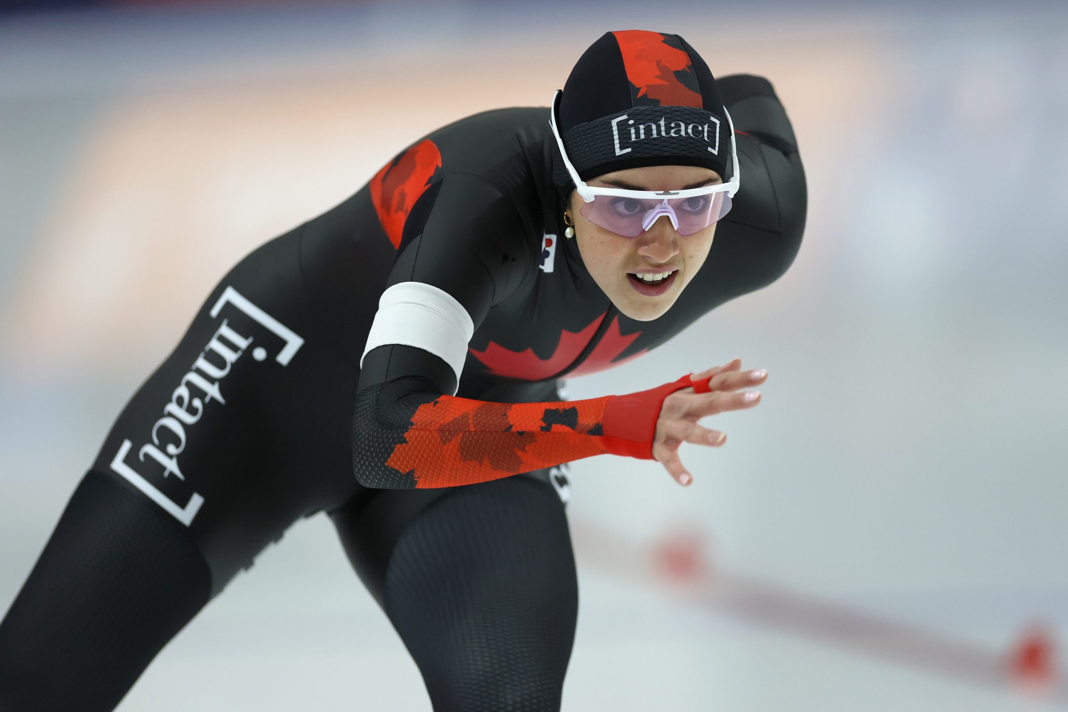 Coupe du monde de patinage de vitesse longue piste : Béatrice Lamarche ...