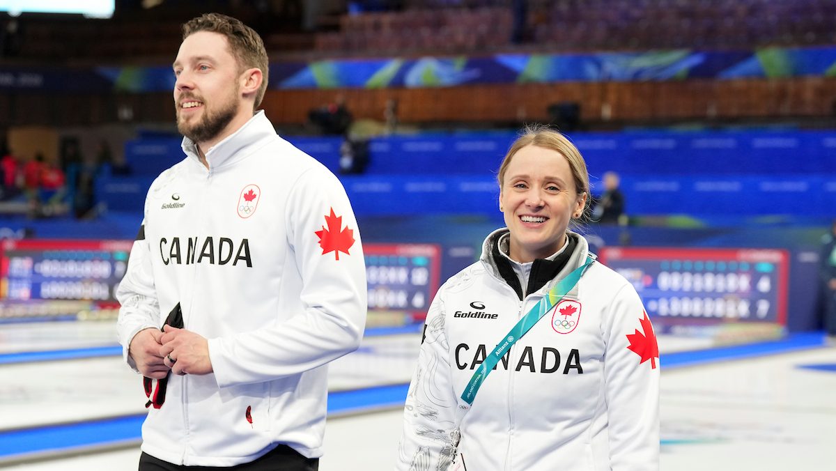 Peterman et Gallant concluent l’épreuve de curling double mixte aux ...